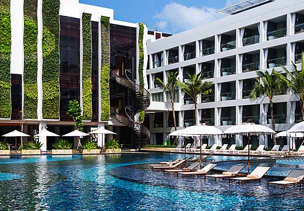 the-stones-pool - InsideFlyer DK