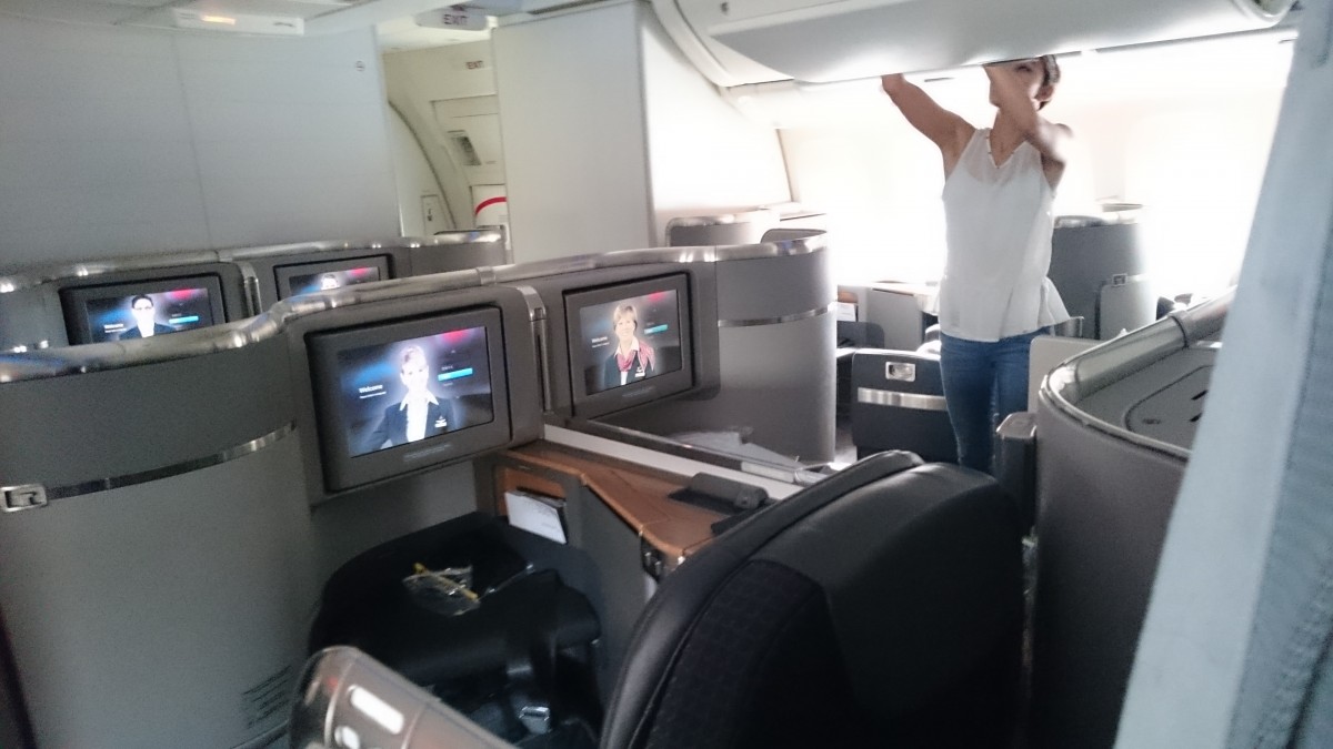 American Airlines 777-300 First Class - InsideFlyer DK