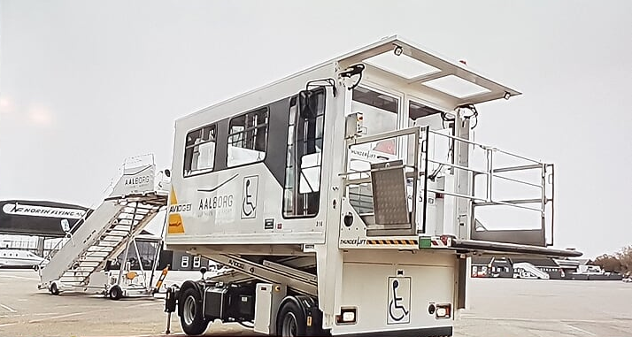 Aalborg Lufthavn tager ny ambu-lift i brug - InsideFlyer DK