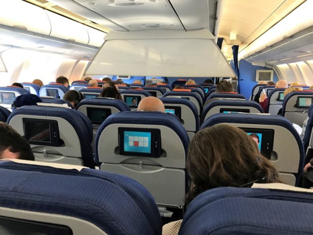 Anmeldelse: KLM A332 fra Amsterdam til St. Maarten i economy class ...