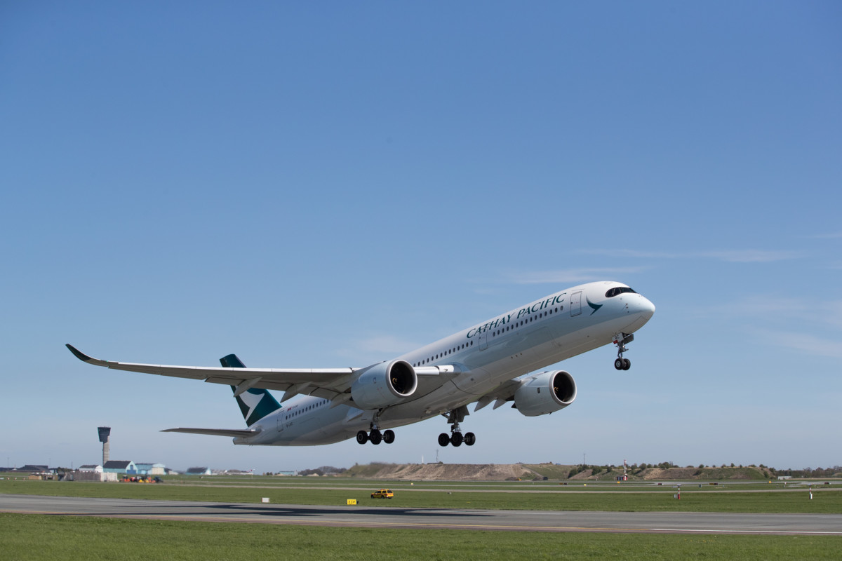 Cathay Pacific A350-900 letter for første gang fra København - Foto CPH ...