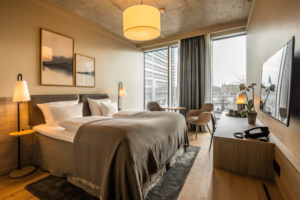 Scandic Spectrum-room-water view - InsideFlyer DK