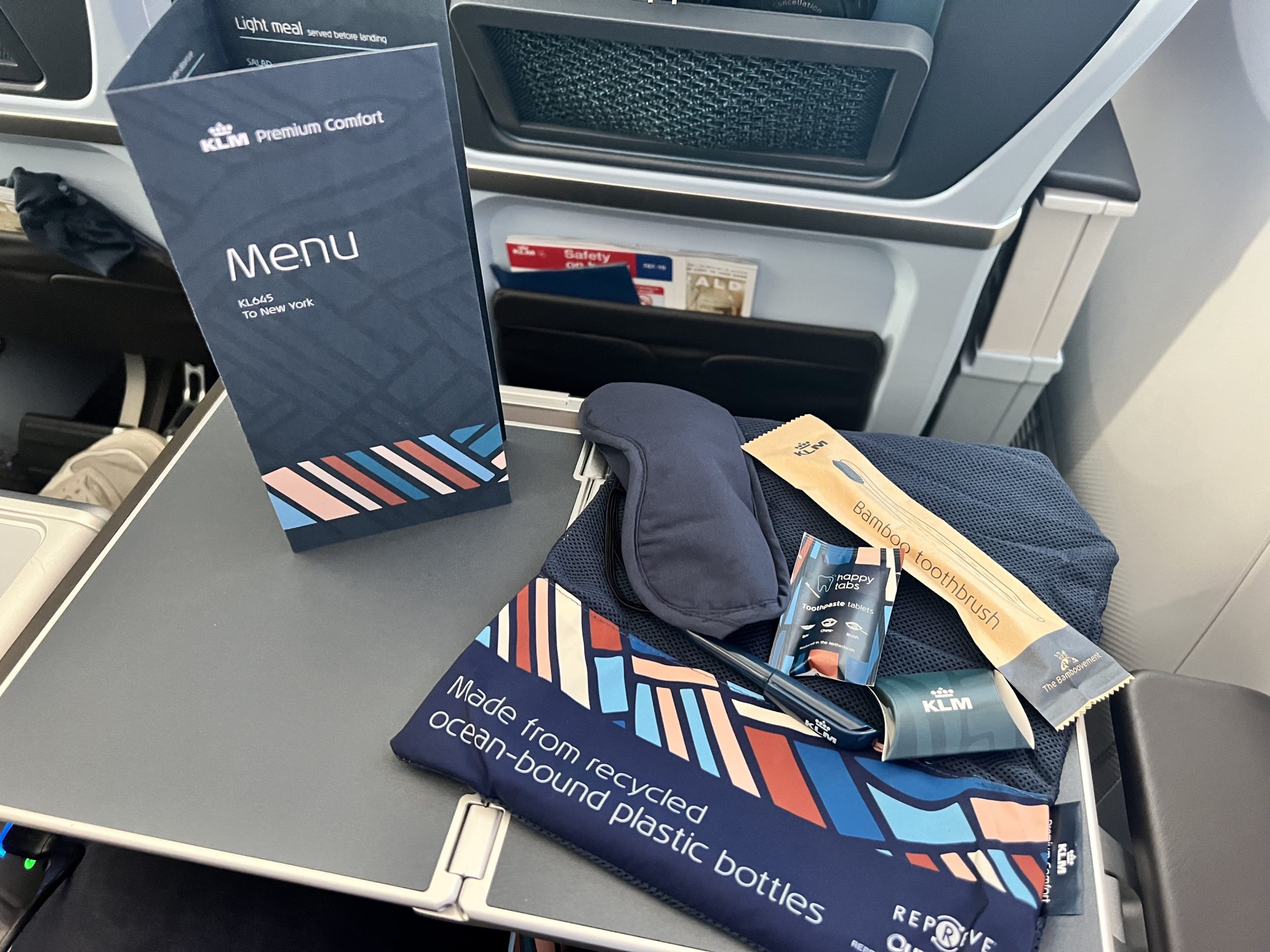 InsideLook-Review-KLM-Premium-Comfort-Boeing-787-10-Dreamliner-66-scaled-1 - InsideFlyer DK