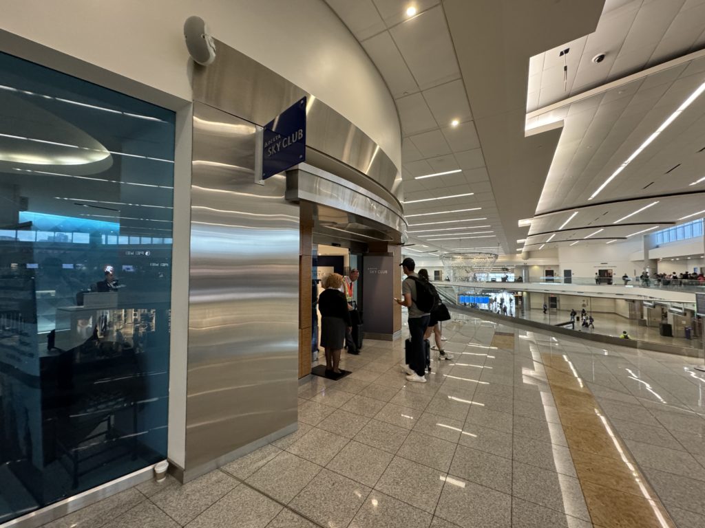 Anmeldelse: Delta Sky Club Atlanta - Terminal F (International) - InsideFlyer DK