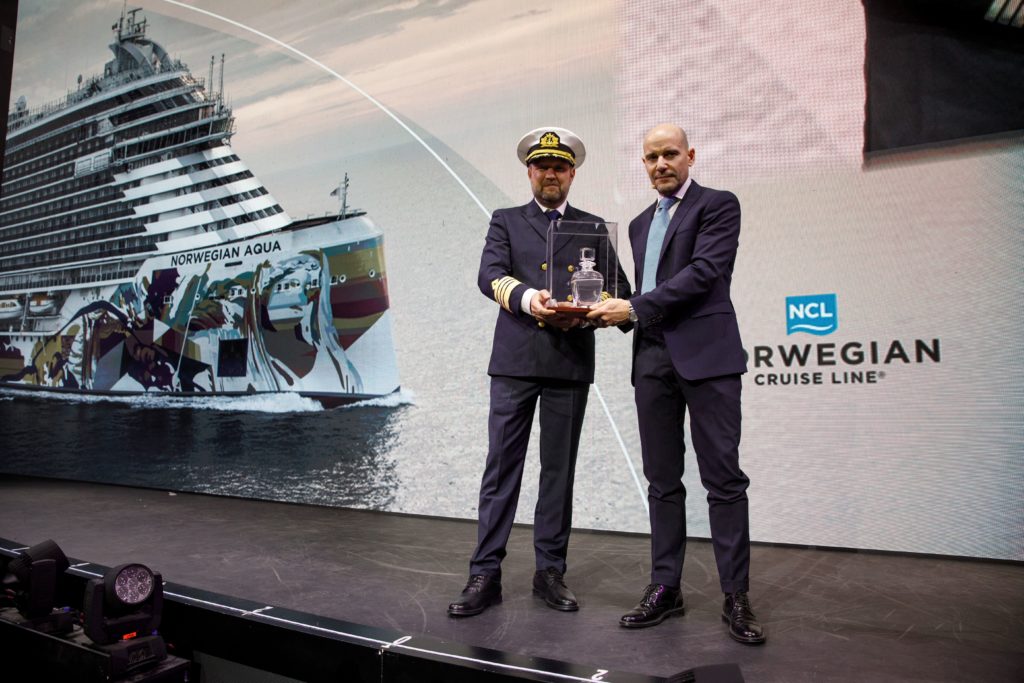 Første Prima Plus Class-skib leveret til Norwegian Cruise Line og vi skal med ombord ...
